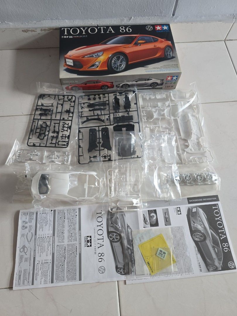 1/24 Tamiya Toyota 86 model kit with engine bay, Hobbies & Toys, Toys ...