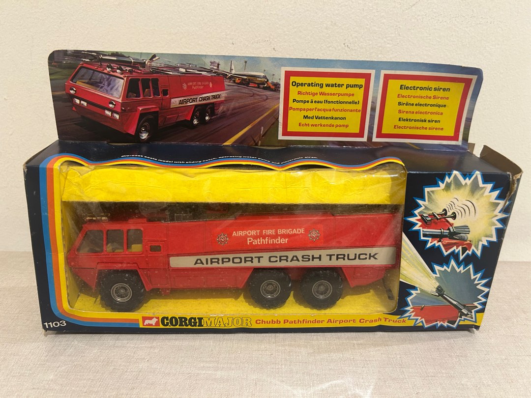 1974 Corgi Diecast airport fire engine Chubb Pathfinder Airport Crash ...