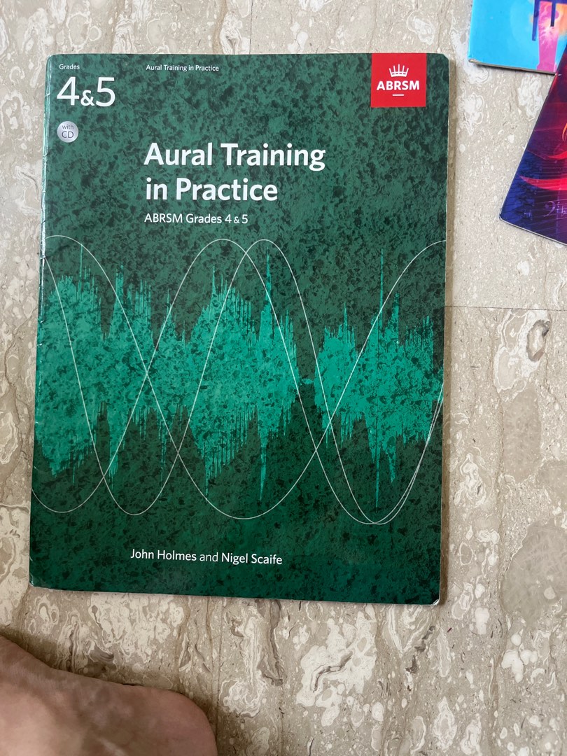 ABRSM Aural Training in Practice Grades 4 & 5, Hobbies & Toys, Music ...
