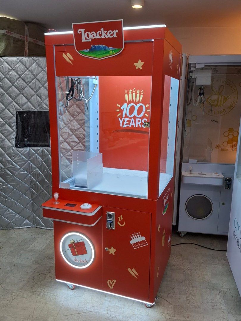Customised Claw Machine Rental 🇸🇬(Branded with wrapping), Hobbies ...