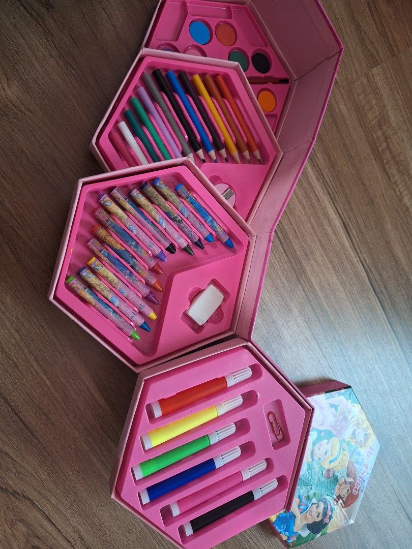 Disney Princess 46-Piece Art Set, Hobbies & Toys, Toys & Games on Carousell