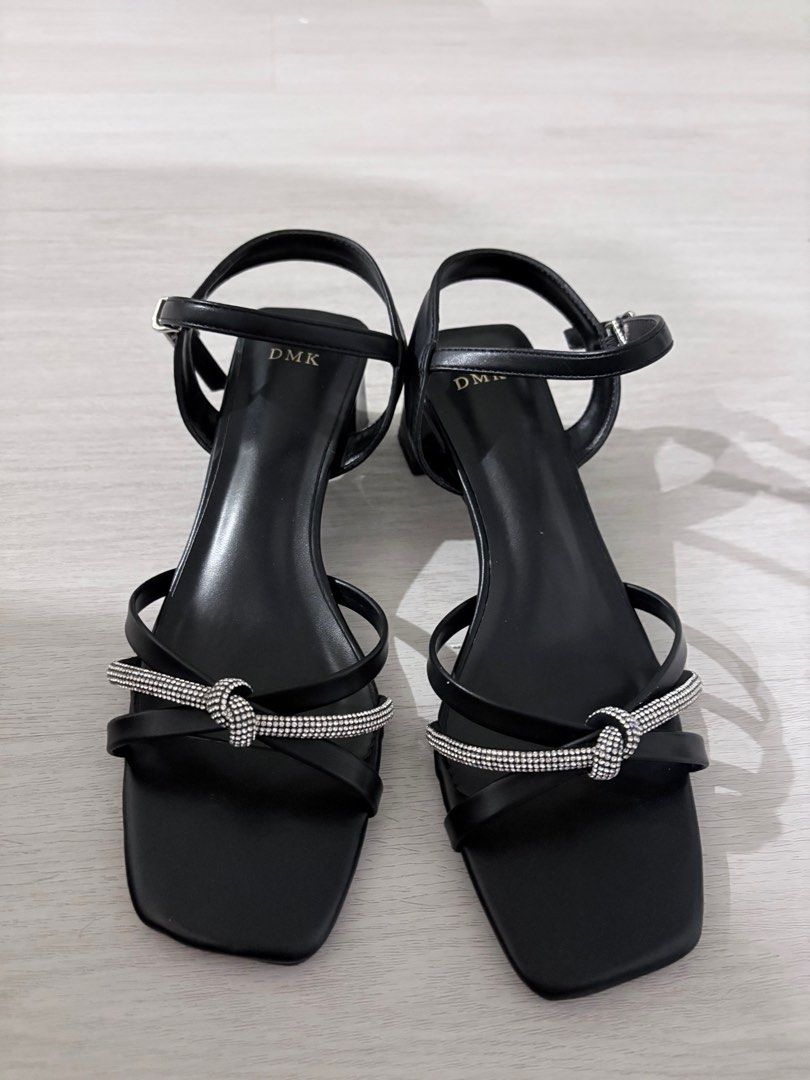 DMK Tyra Black Square Toe Sandals, Women's Fashion, Footwear, Sandals ...