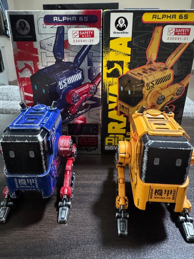 GravaStar Alpha 65 Mecha Charger - Blue & Yellow, Mobile Phones ...