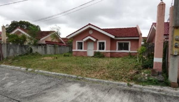 House & Lot for sale in Lot 6, Block 11, Savannah Glen E Subdivision ...
