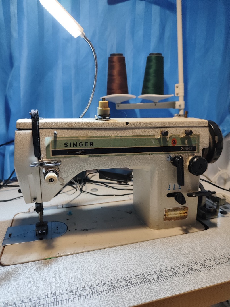 Singer 20U Sewing Zigzagger Industrial Machine with New Motor and Table ...