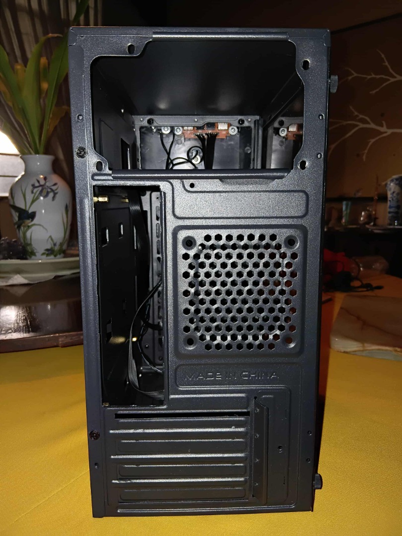 2nd Hand INPLAY Case Only with 400w PSU Bundle, Computers & Tech, Parts ...