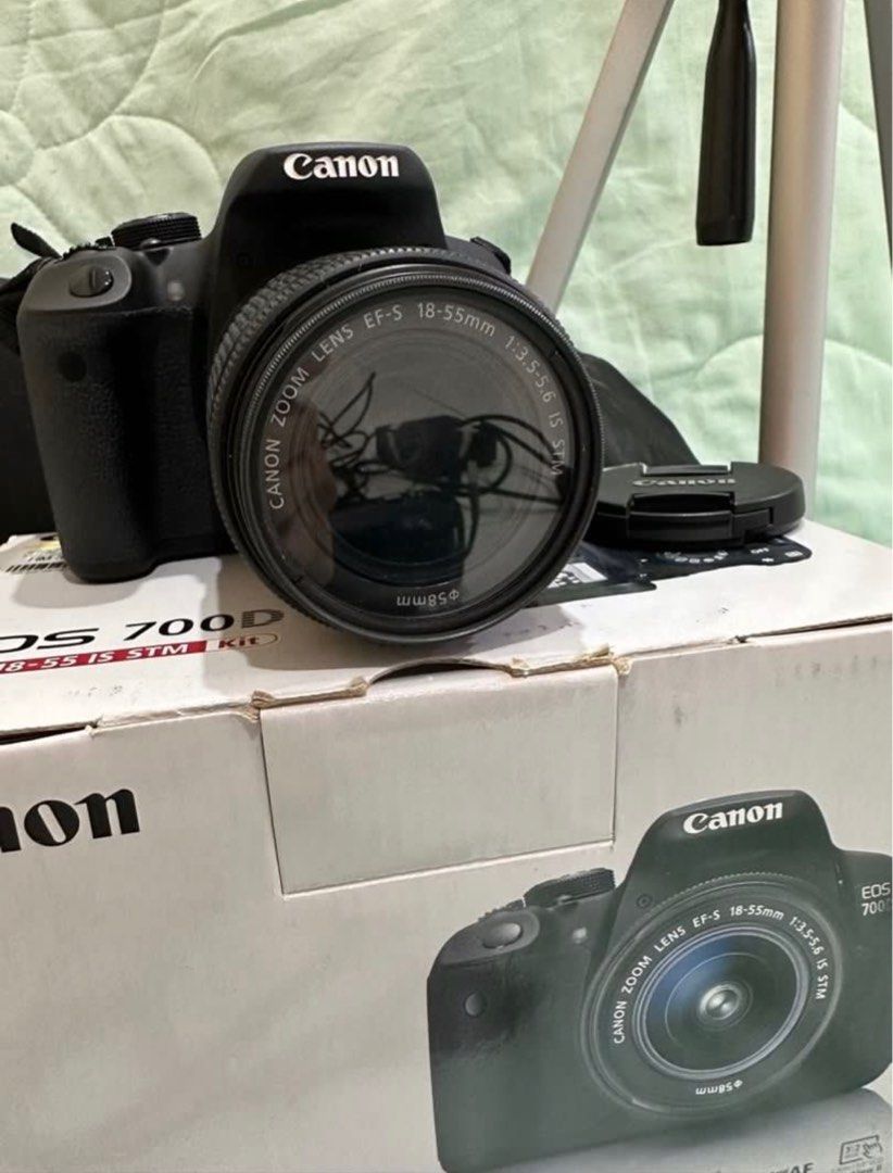 Canon EOS 700D DSLR Camera Kit, Photography, Cameras on Carousell