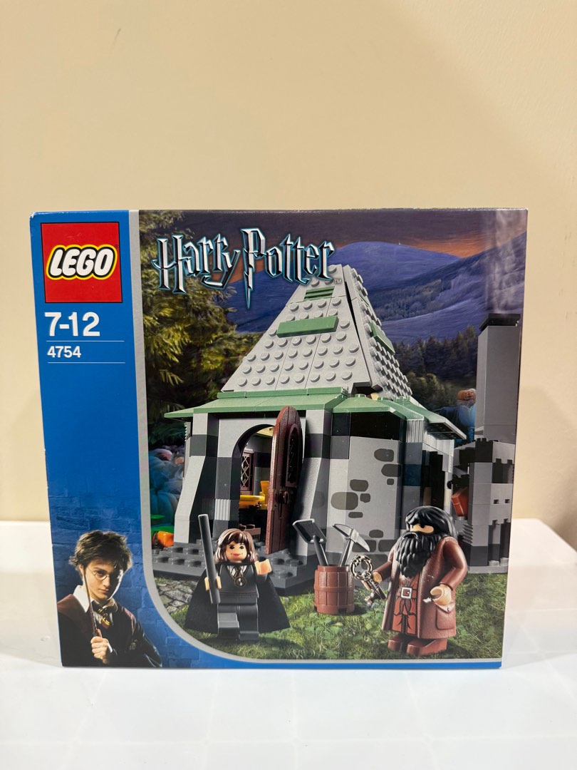 LEGO Harry Potter 4754 - Hagrid's Hut {2nd edition} (RARE set from 2004 ...