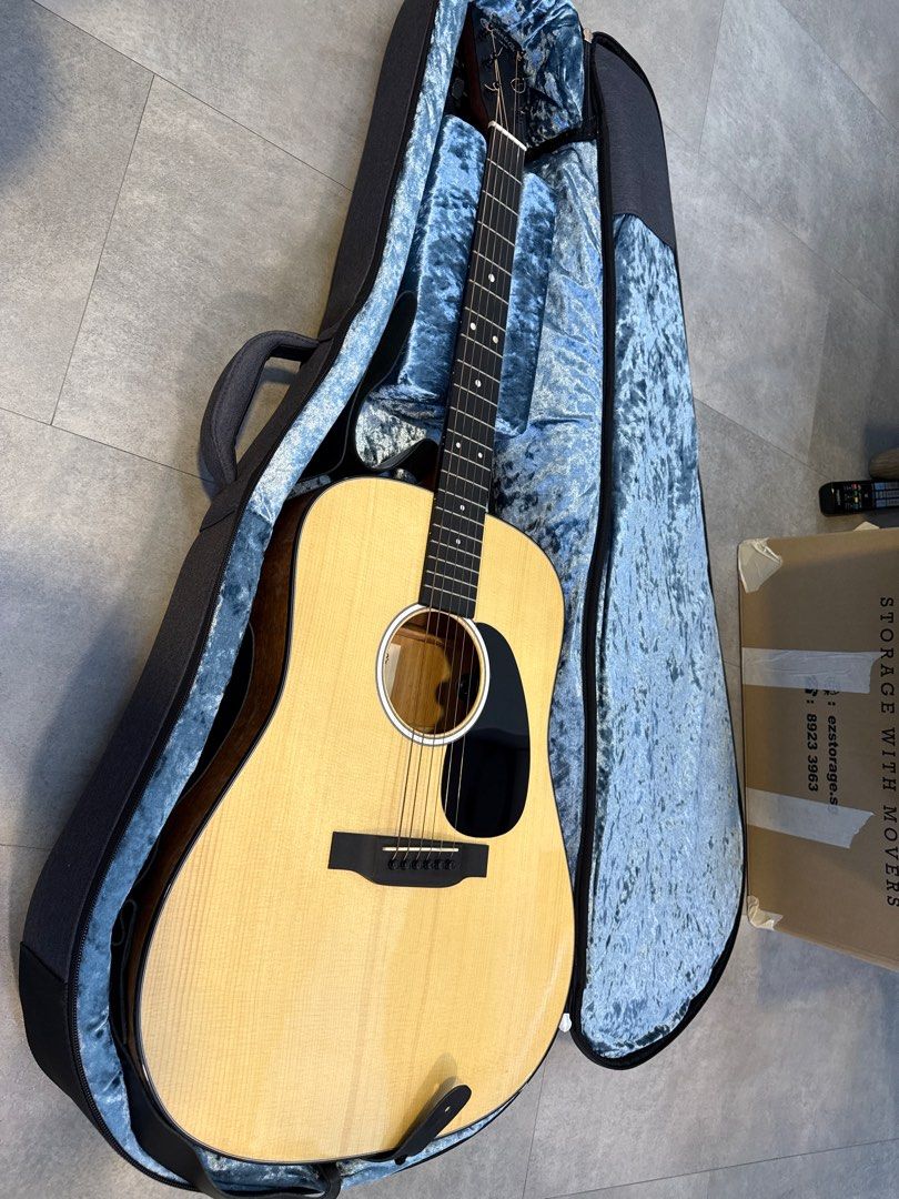 Martin Acoustic Guitar Road series D-12E with Case, Hobbies & Toys ...