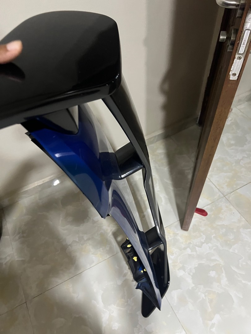 MG3 spoiler (AMG), Auto Accessories on Carousell