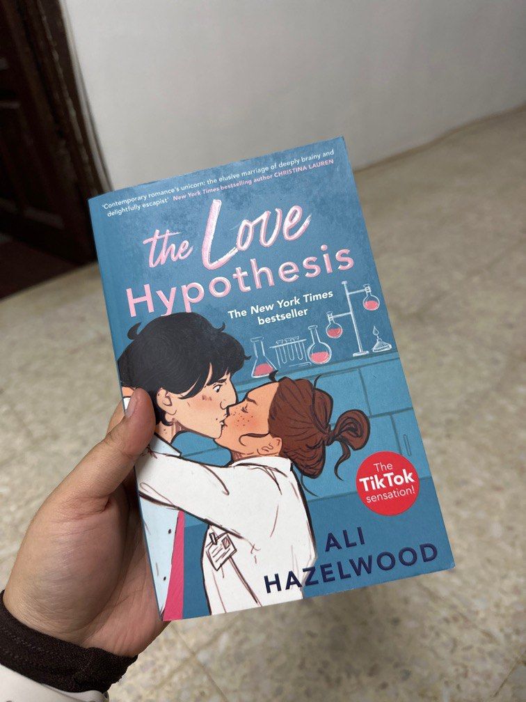 The Love Hypothesis - Ali Hazelwood, Hobbies & Toys, Books & Magazines ...