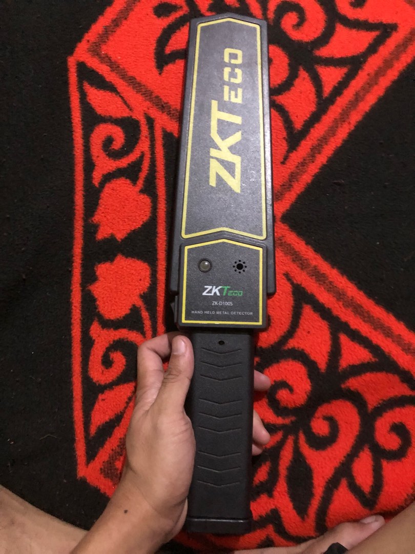 ZKT eco handheld metal detector ZK-D100s, Mobile Phones & Gadgets ...