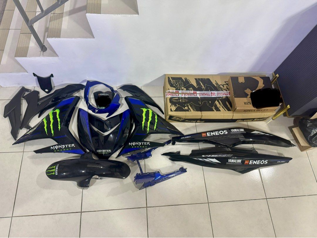 Yamaha Y15ZR V2 Monster Limited Edition HLY coverset, Motorbikes on ...