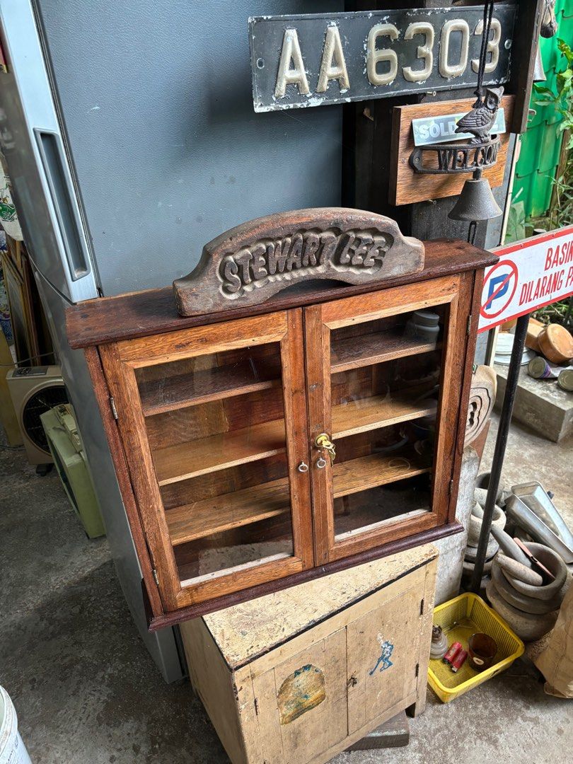 💯 solid old wood wall display cabinet with lock 🔐 ( 29x5.75x26 inches ...