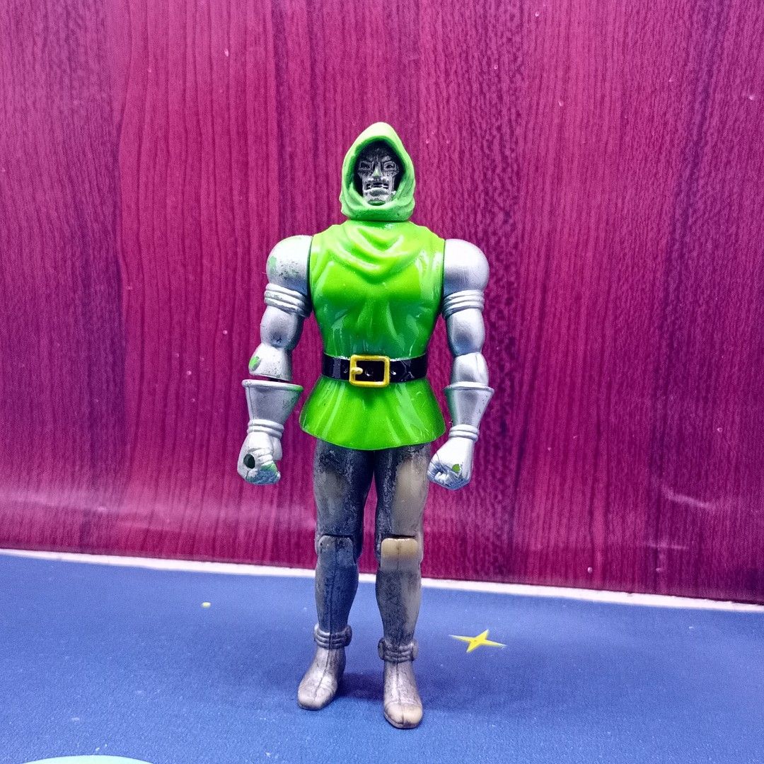 Action Figure Doctor Doom Marvel 1980 - Villain Lawas Koleksi Langka ...