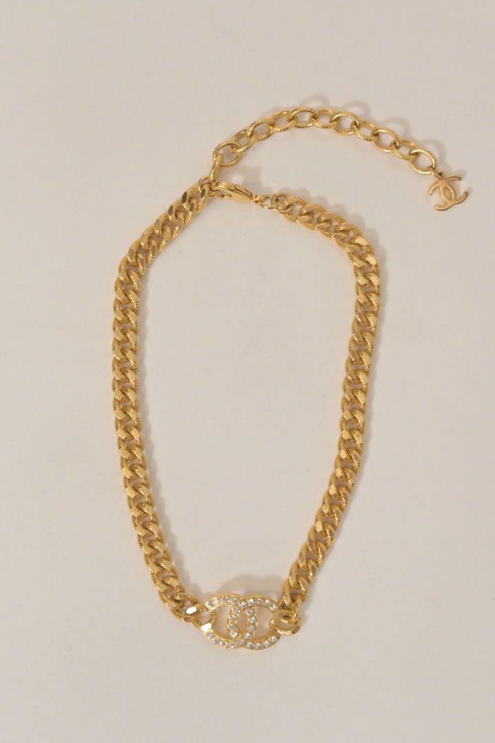 Chanel Crystal CC Logo Chain Link Choker Necklace 22A, 名牌, 飾物及配件 ...
