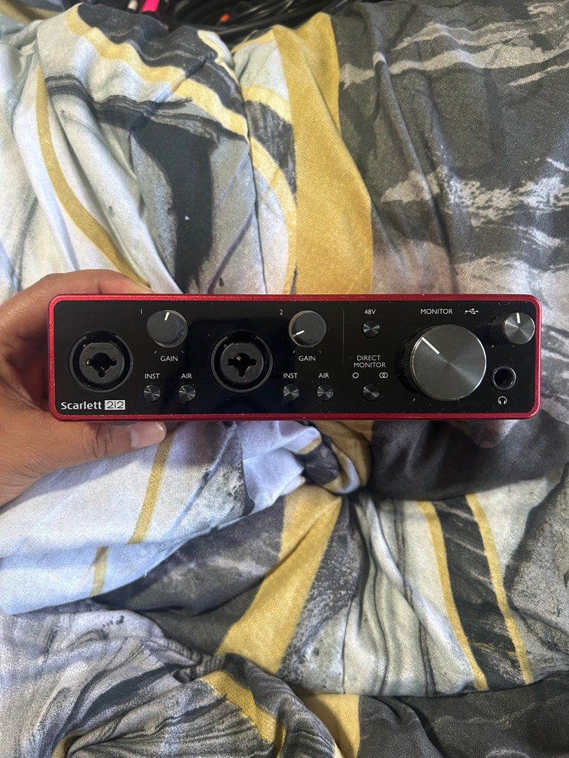 Focusrite Scarlett 2i2 Audio Interface, Audio, Other Audio Equipment on Carousell