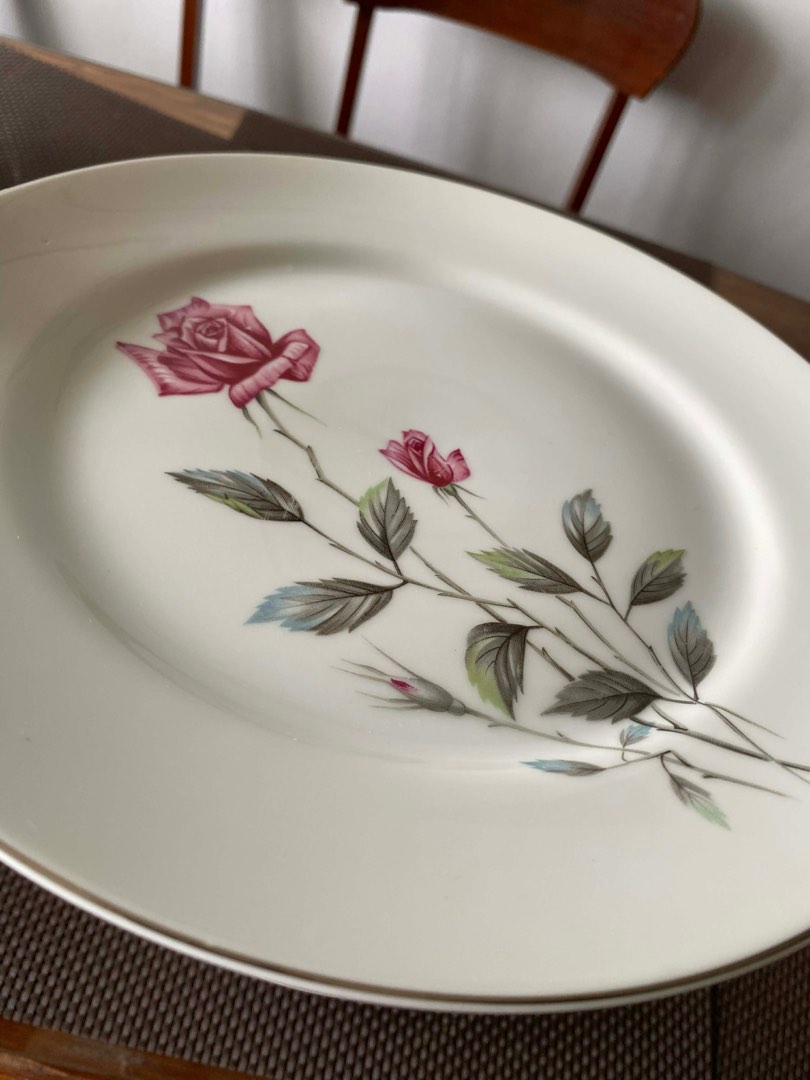 Three King Fine China Plate Set, Furniture & Home Living, Kitchenware ...