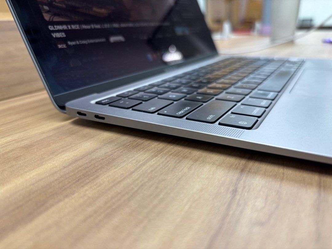 💻 MacBook Air M1 (A2337) — Like New! 🔥 RM 2,000 (Negotiable), Computers ...