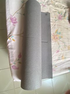 2× Yoga Mats — 1 Brand New + 1 Gently Used | Alignment Lines & Non-Slip ...