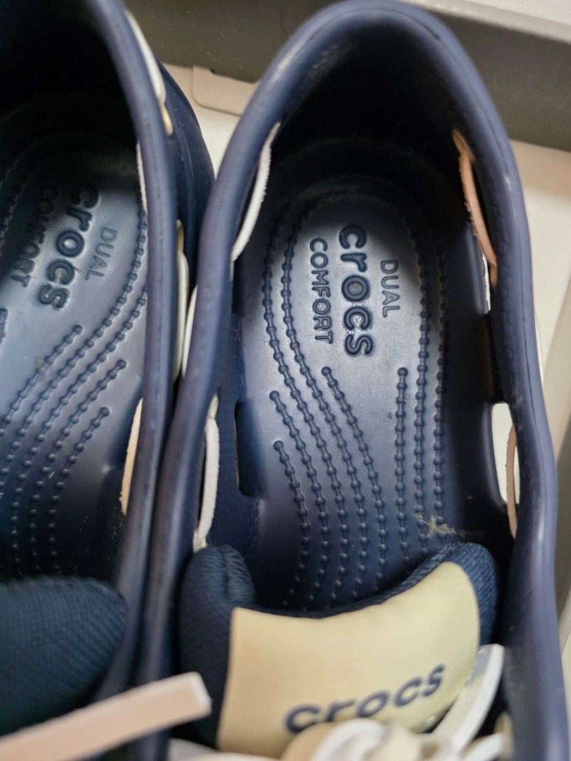 Crocs Boat Shoes Navy Blue, 男裝, 鞋, 便服鞋 - Carousell