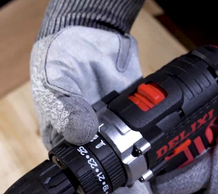 Delixi 21V S Plus(25 position Clutch)Ultimate Cordless Drill Set ...