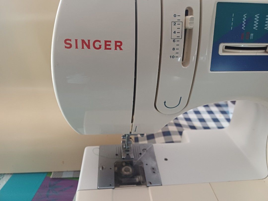Singer Sewing Machine Model 6423, TV & Home Appliances, Other Home ...