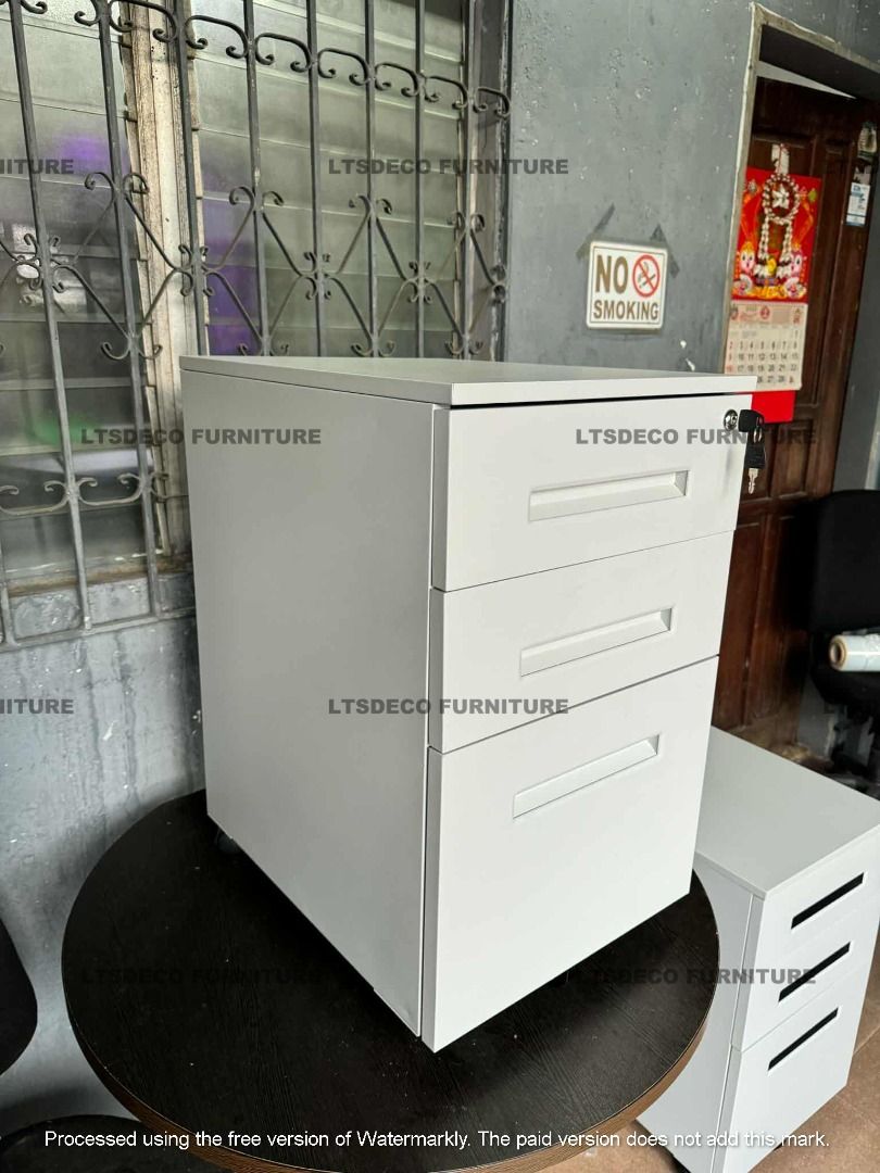 steel mobile pedestal office partitions, Furniture & Home Living ...