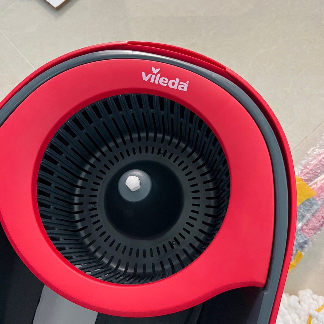 Vileda Easy Wring & Clean Mop Set, Furniture & Home Living, Cleaning & Homecare Supplies ...