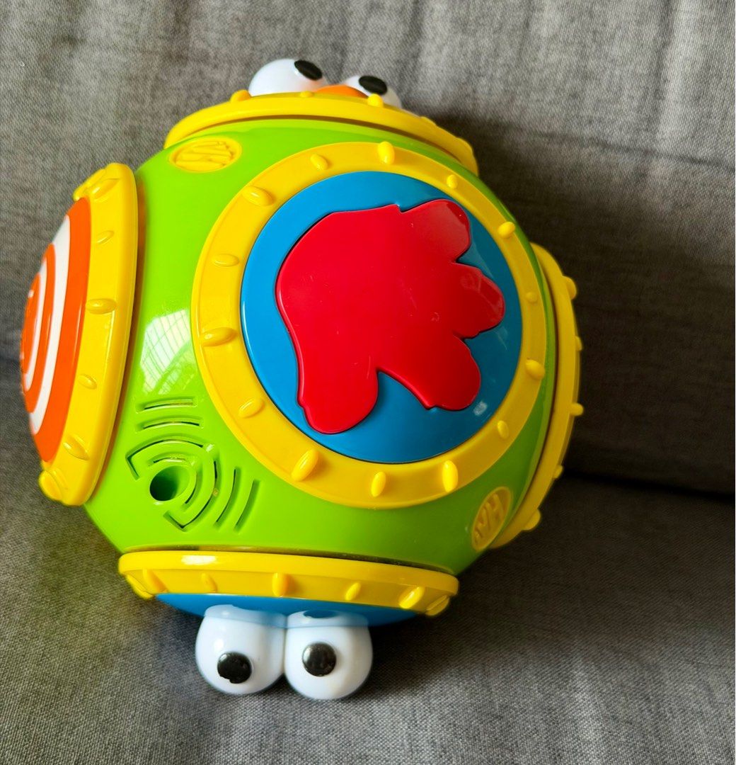 Mattel Sesame Street Shake Giggle and Roll Ball with Elmo and Cookie ...