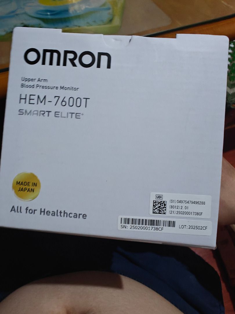 Omron HEM-7600T Smart Elite Blood Pressure Monitor, Health & Nutrition ...