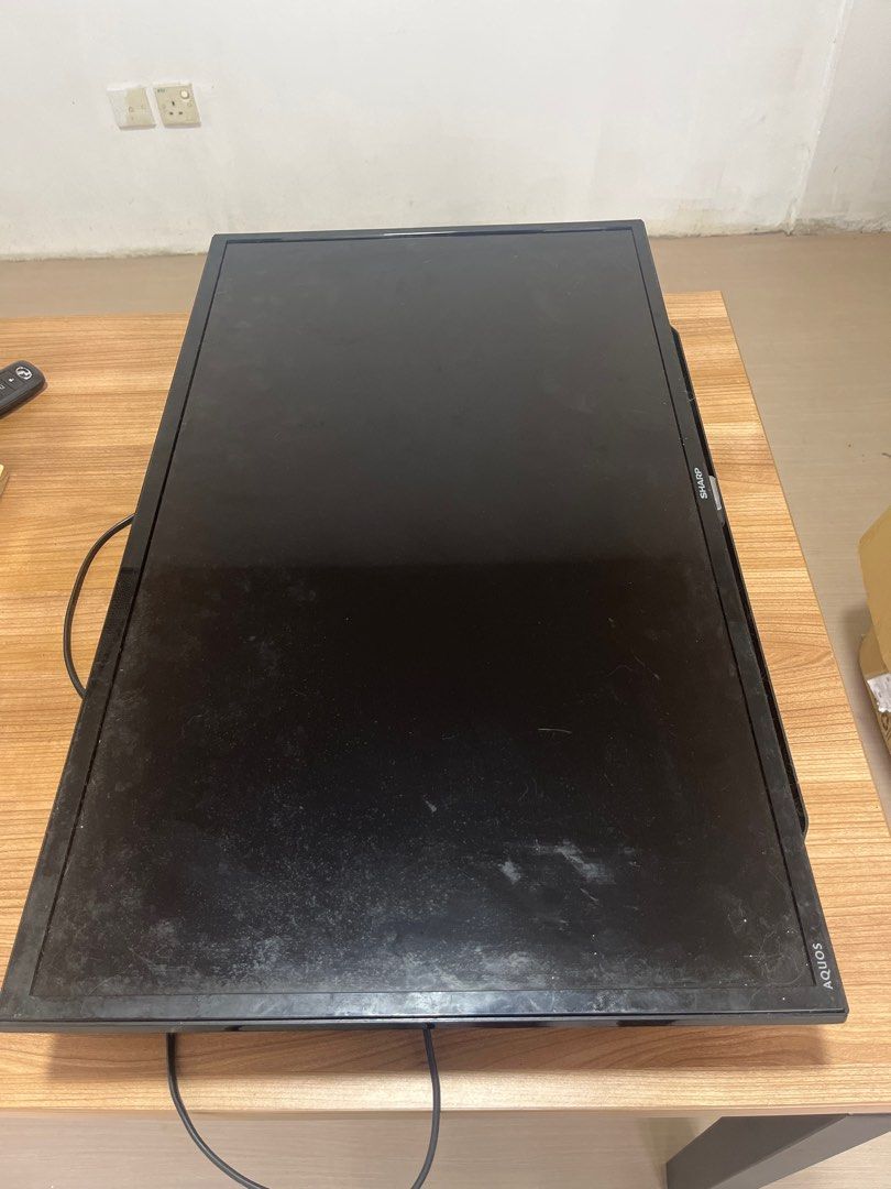 Sharp LED Backlight TV 2T-C32BD1X, TV & Home Appliances, TV ...