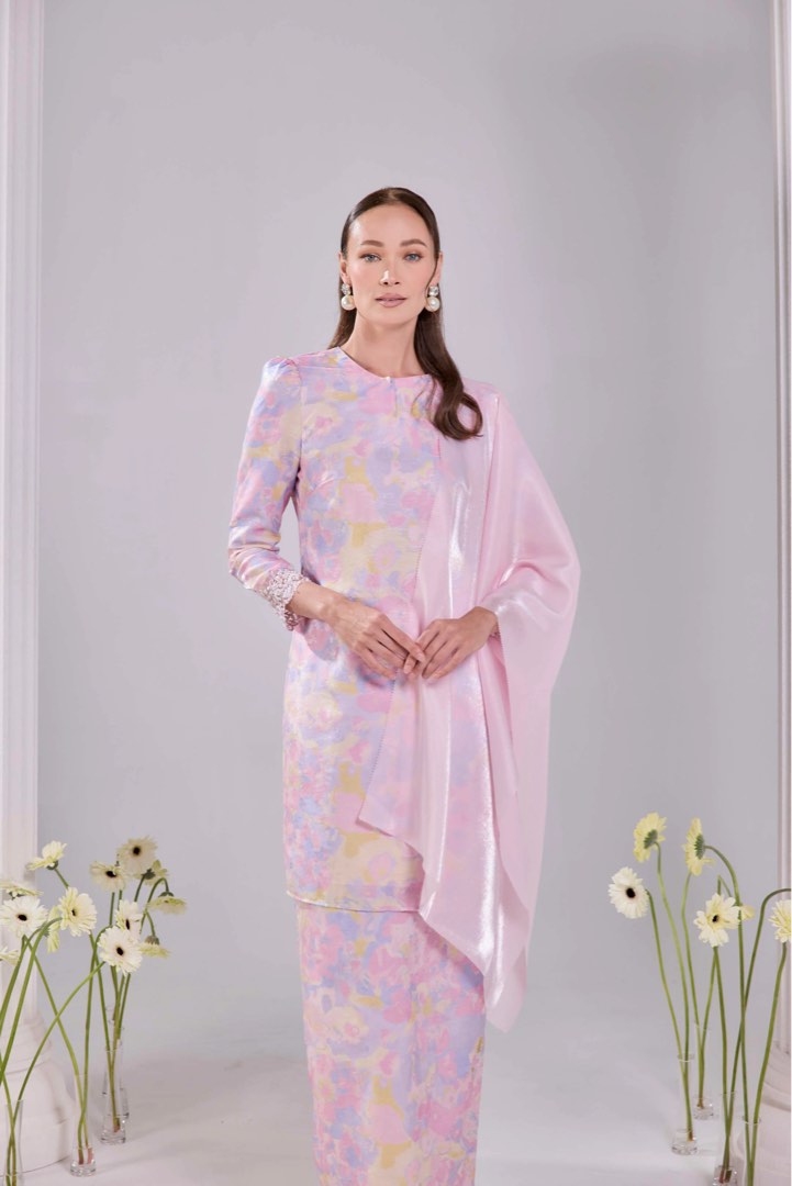 ShopwithTA TA by Tasnim Shah Grace in Cotton Candy Kurung, Women's ...