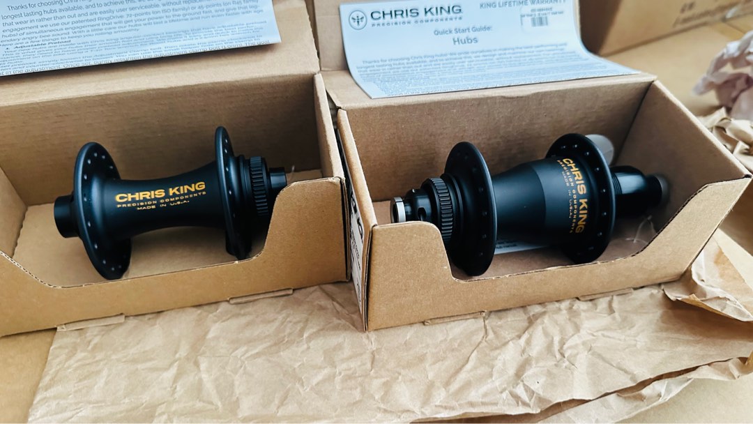 Chris King Two Tone - Black & Gold Centerlock Hubs, Sports Equipment ...