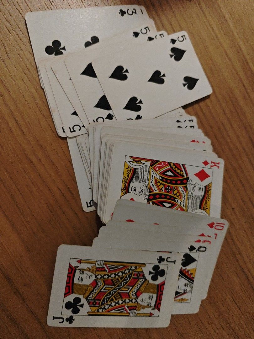 Standard Playing Card Deck, Hobbies & Toys, Toys & Games on Carousell