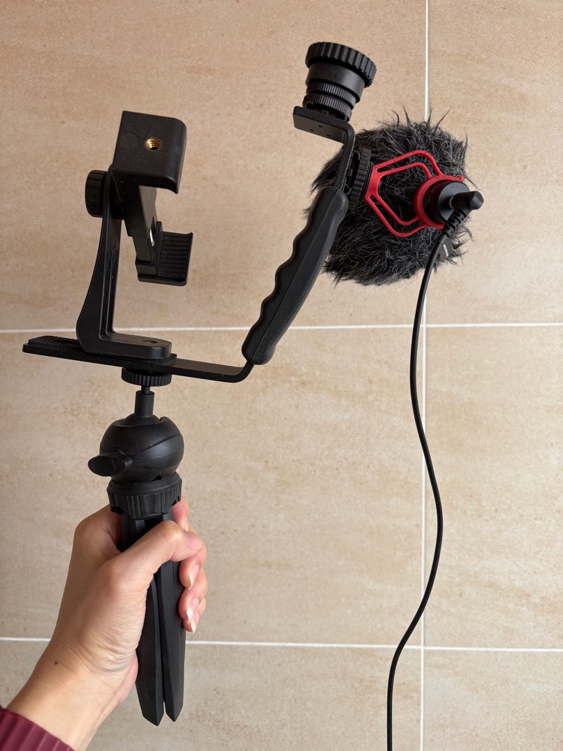 Ulanzi Mini Tripod with Boya BY-MM1 Microphone, Photography ...
