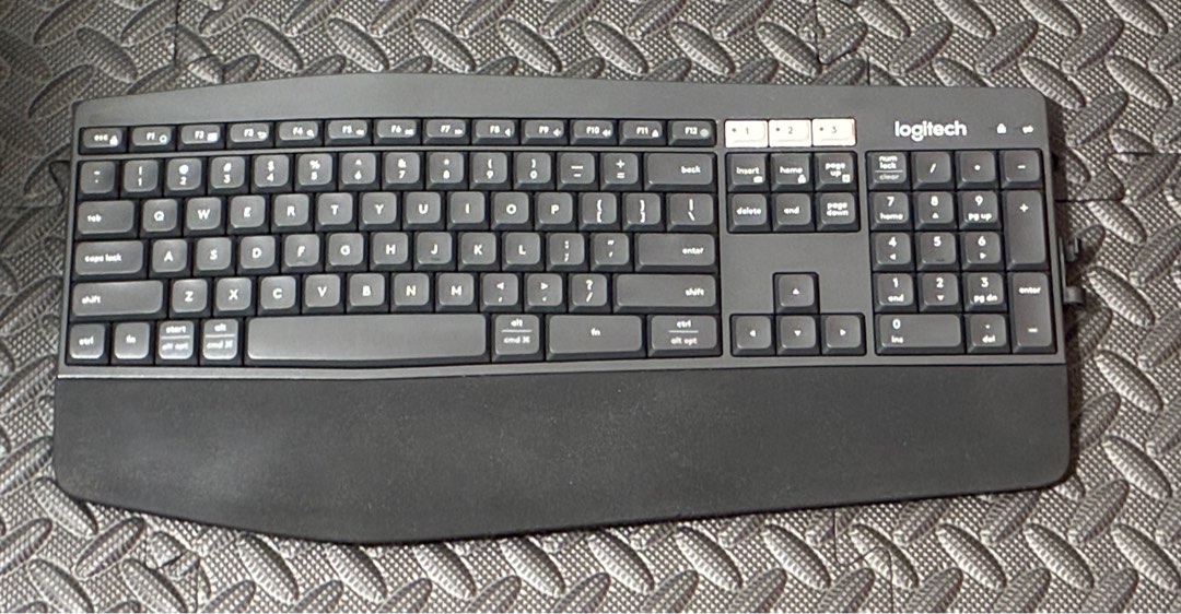 Logitech MK850 Keyboard, Computers & Tech, Parts & Accessories ...