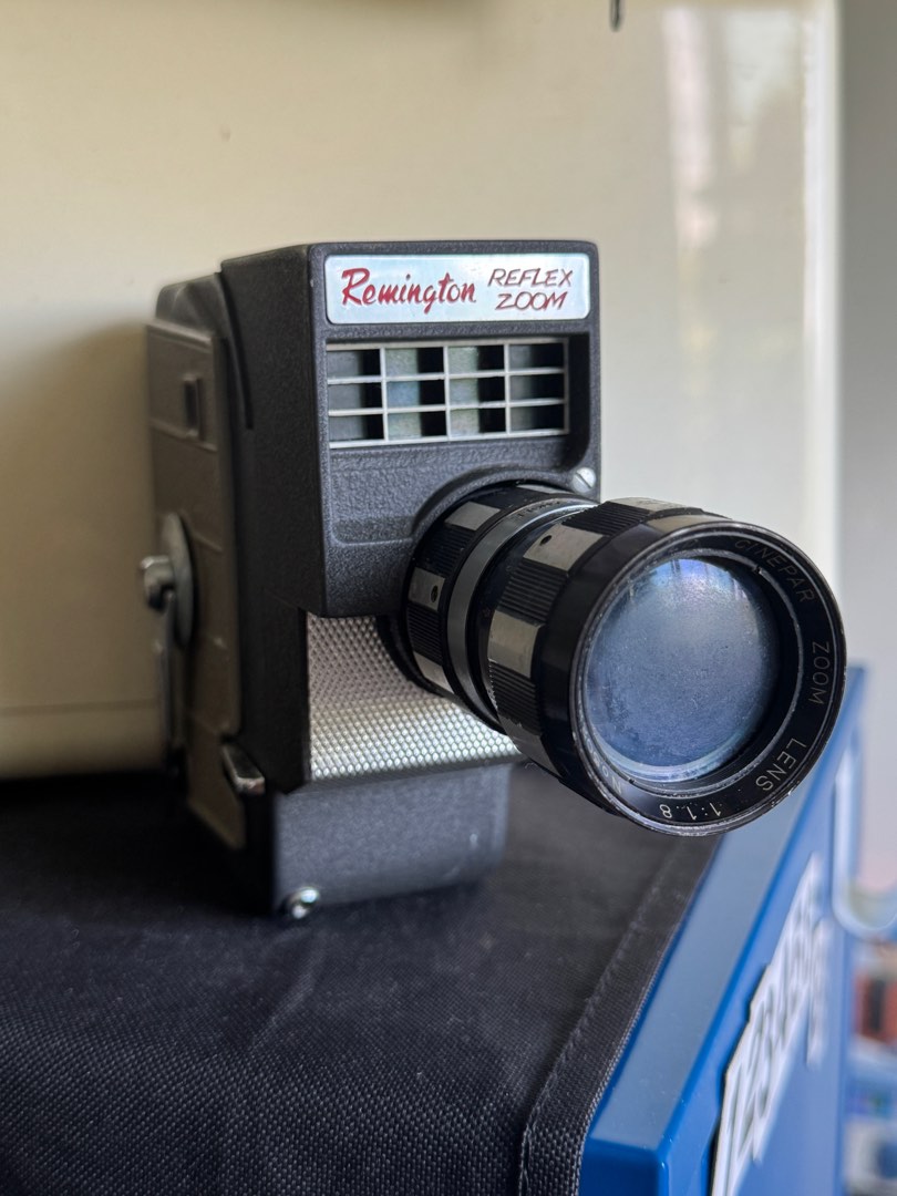 Remington reflex zoom 8mm type film camera, Photography, Video Cameras ...