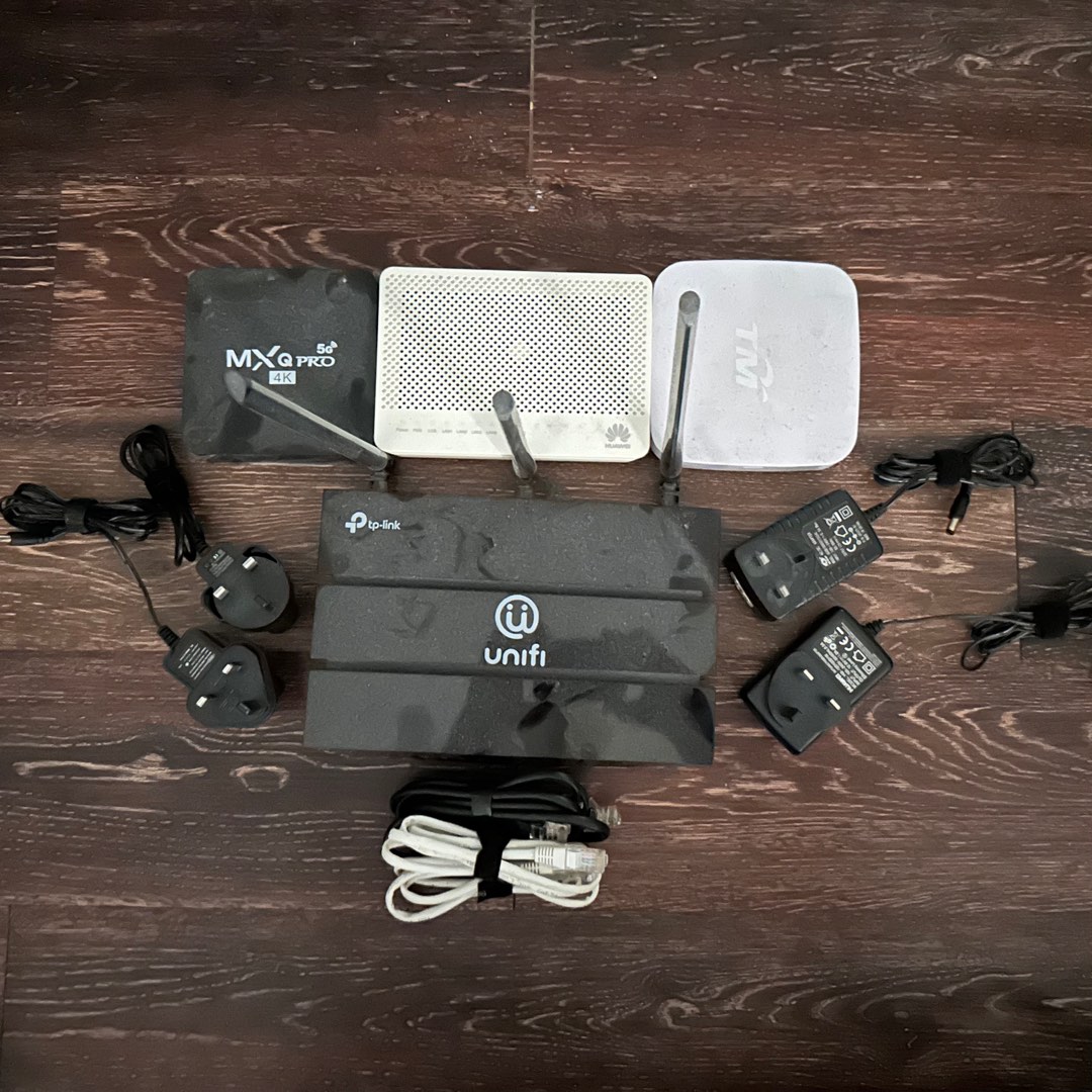 Unifi TP-Link Router, Huawei Router, TM TV Box, MXQ Pro 4K, Computers ...