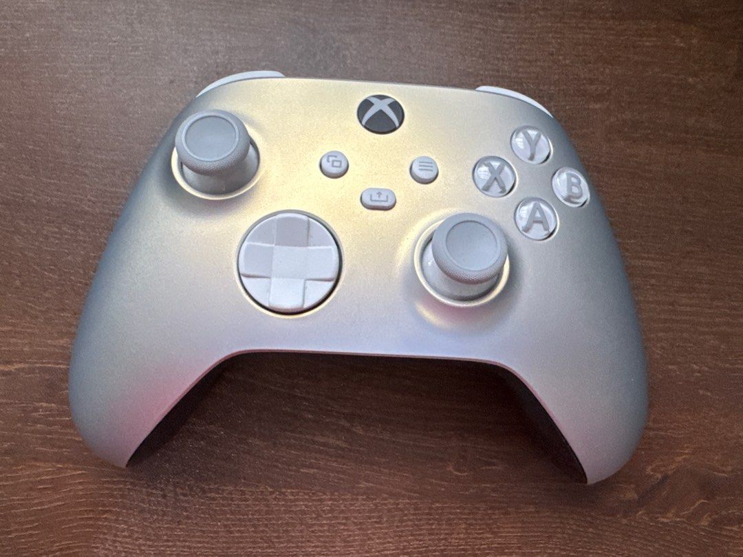 Xbox Series X/S Controller - Silver, Video Gaming, Gaming Accessories ...