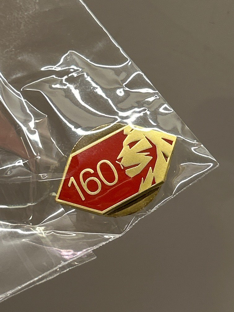 100% new HSBC pin HK 160 anniversary limited edition badge pin 全新匯豐銀行 匯 ...