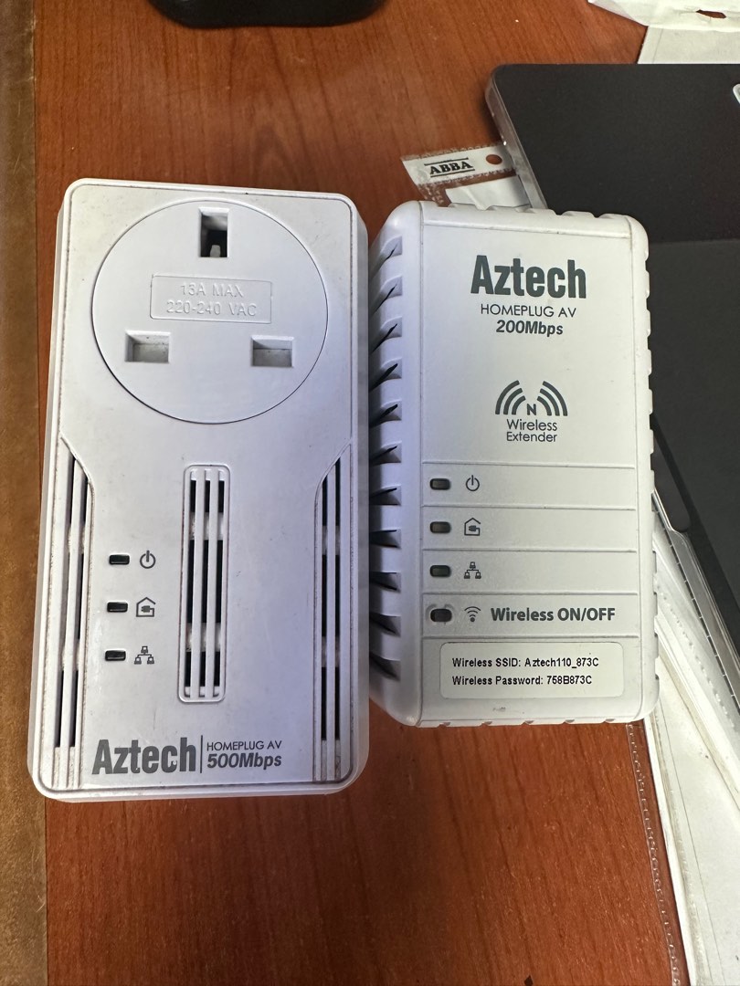 Aztech Homeplug AV 200Mbps & 500Mbps Wireless Extender, Computers ...
