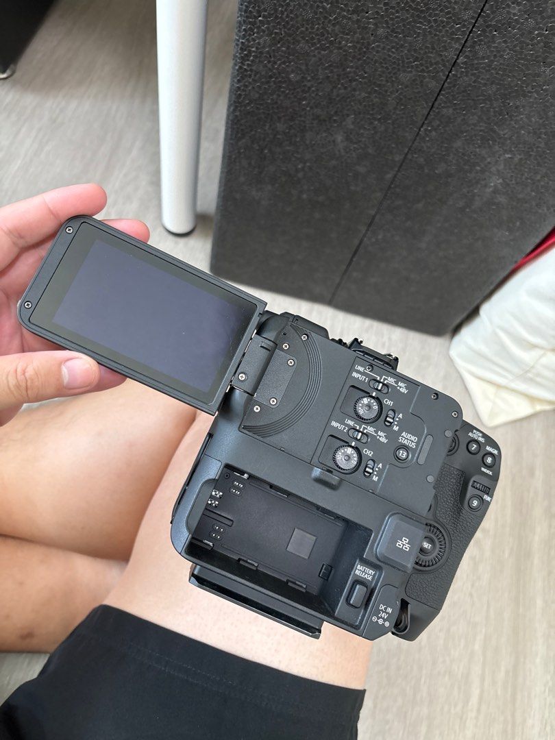 Canon EOS C80 Cinema Camera, Photography, Cameras on Carousell