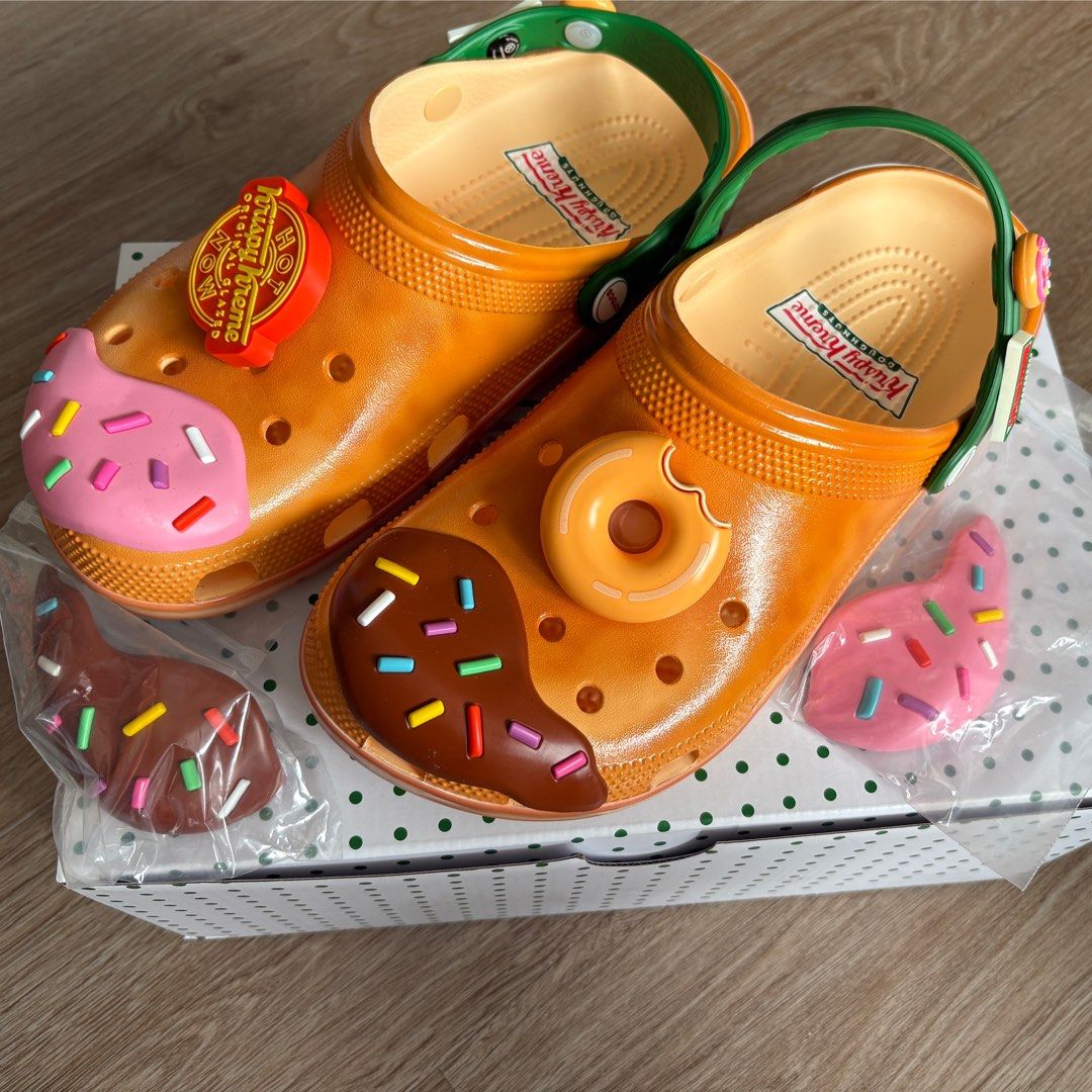 Crocs Krispy kreme - us m8/w10, Men's Fashion, Footwear, Flipflops and ...