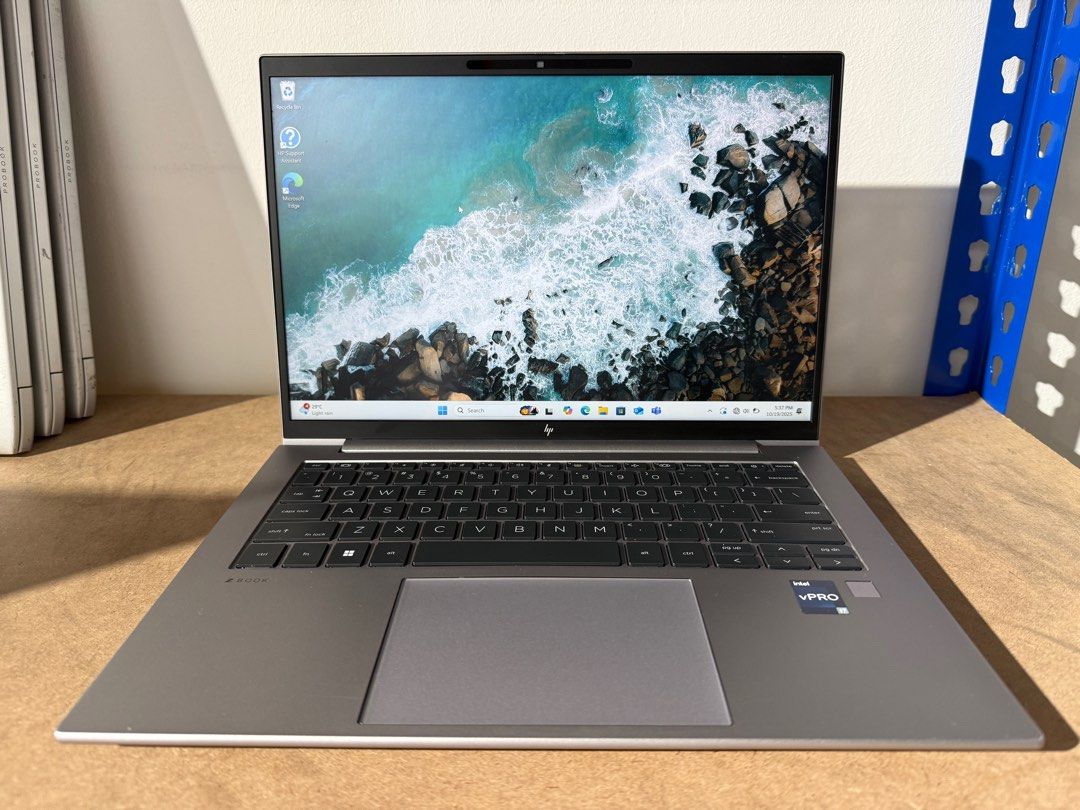 HP ZBook workstation Firefly 14 G9 Laptop, Computers & Tech, Laptops ...