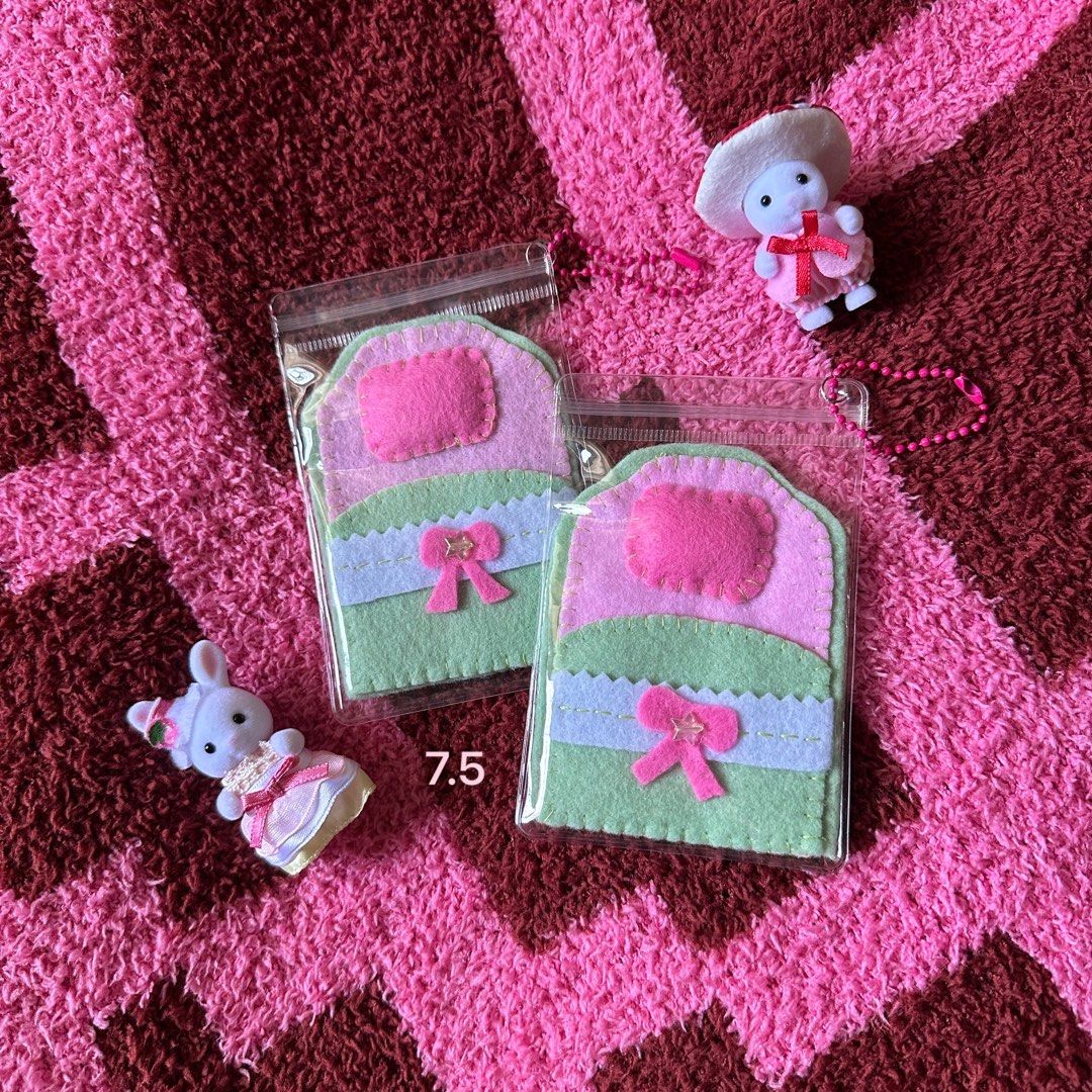 Sylvanian Families Costume Keychains, Hobbies & Toys, Stationery ...