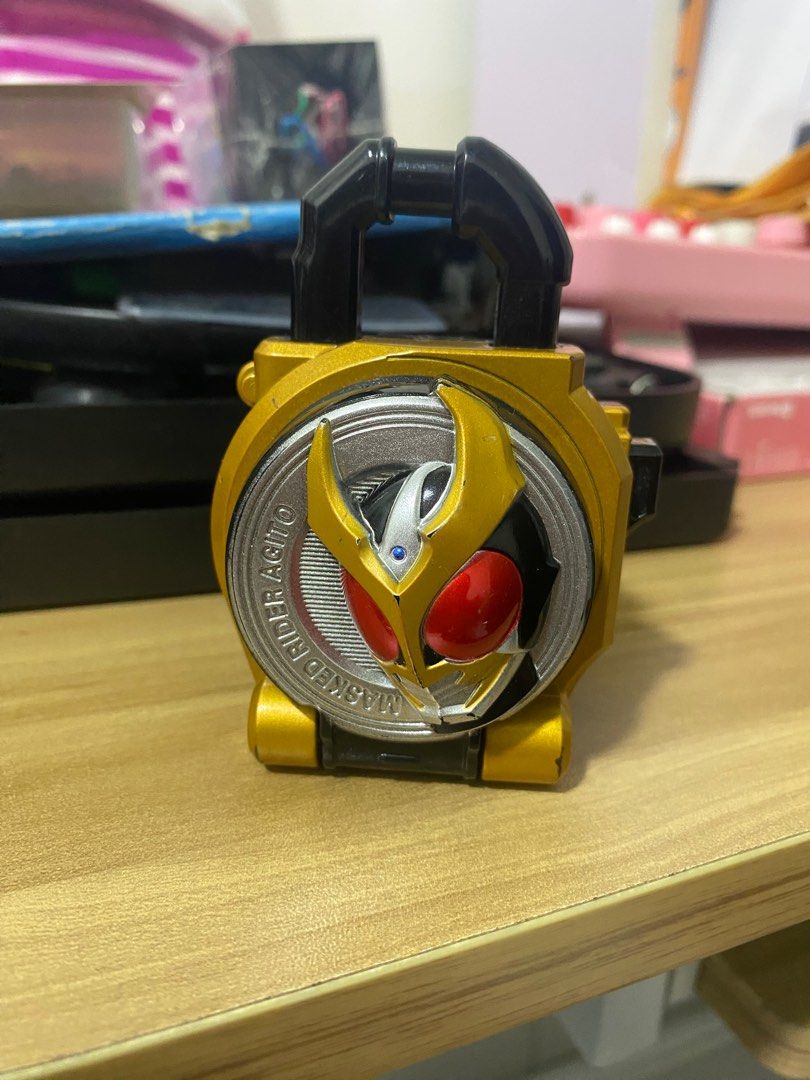 Bandai Kamen Rider Kuuga & Agito Lock Seed, Hobbies & Toys, Toys ...