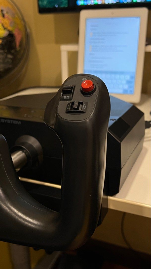 Logitek Saitek Pro Flight Yoke System, Video Gaming, Gaming Accessories, Controllers on Carousell