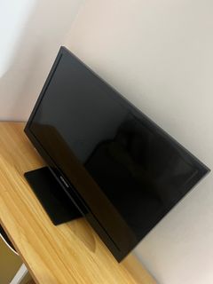 Xastron 22" LED TV LED-2287, TV & Home Appliances, TV & Entertainment ...