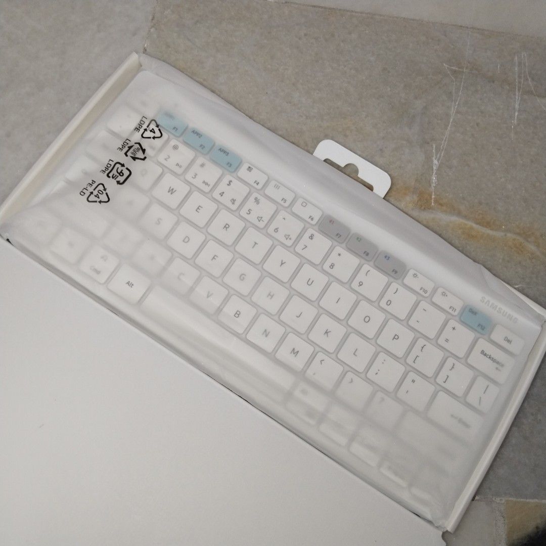 Samsung Smart Keyboard Trio 500, Computers & Tech, Parts & Accessories ...